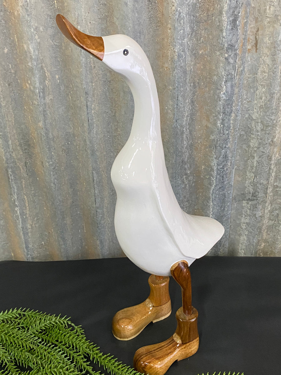 Molly Wooden Duck – Hub n Hive