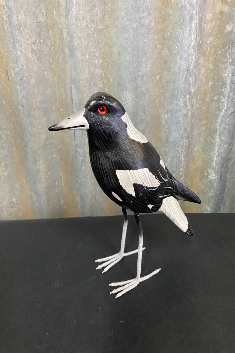 Wooden Magpie – Hub n Hive