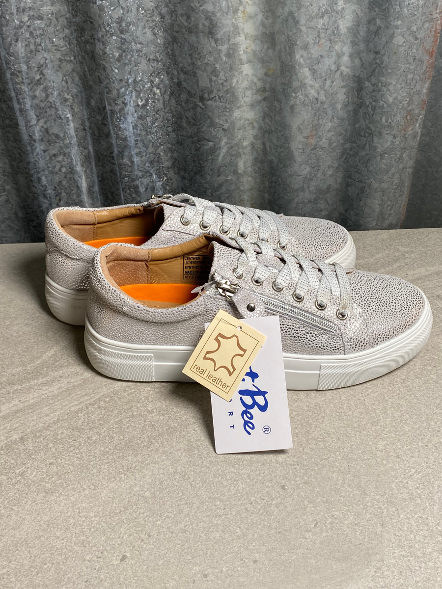 Carima Sneakers – Hub n Hive